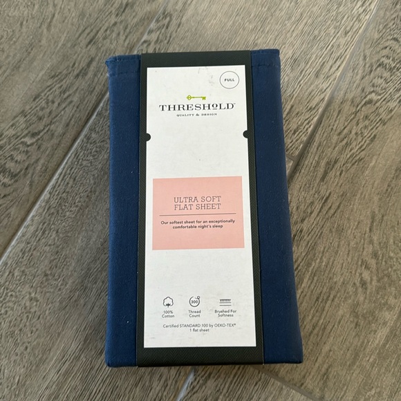 Threshold | Bedding | Threshold Full 30 Thread Count Ultra Soft Flat ...